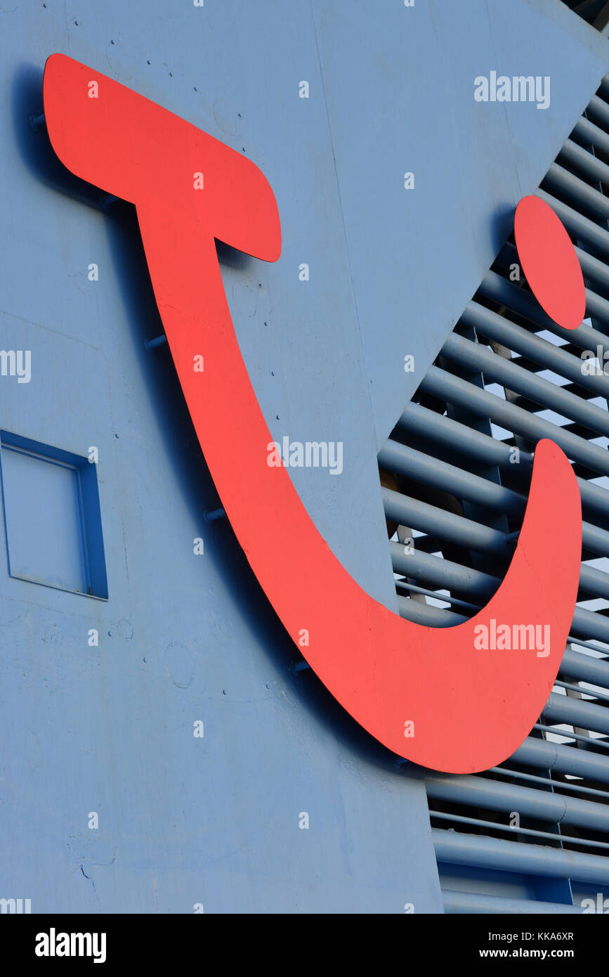 Tui logo hi-res stock photography and images - Alamy