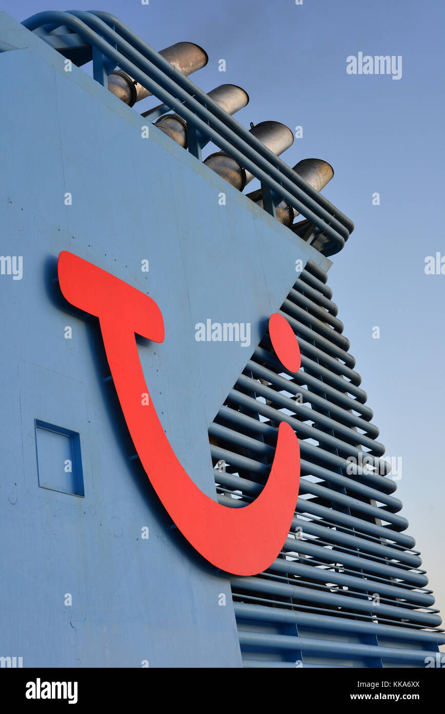 Tui logo hi-res stock photography and images - Alamy