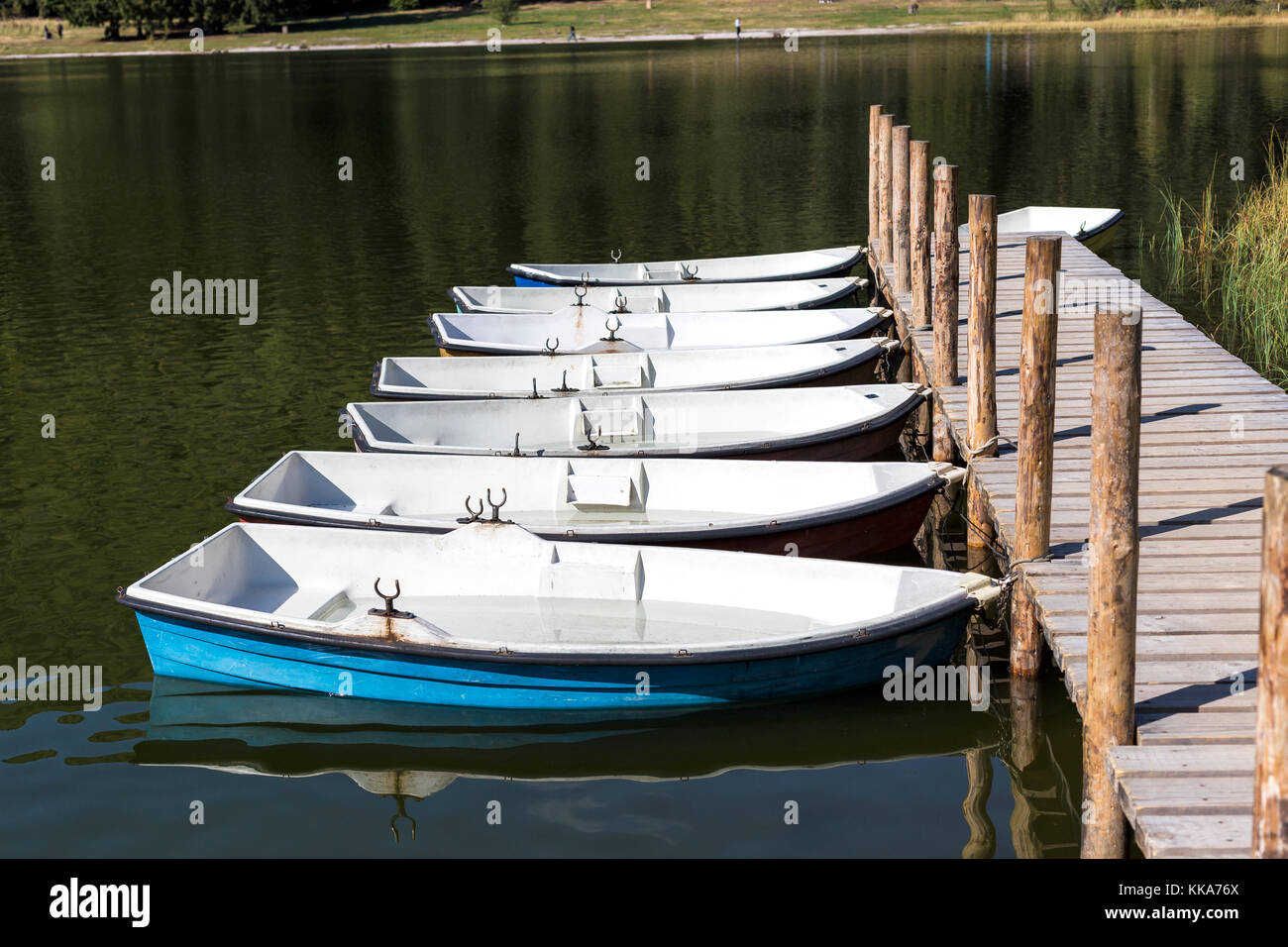 Empty boats hi-res stock photography and images - Alamy