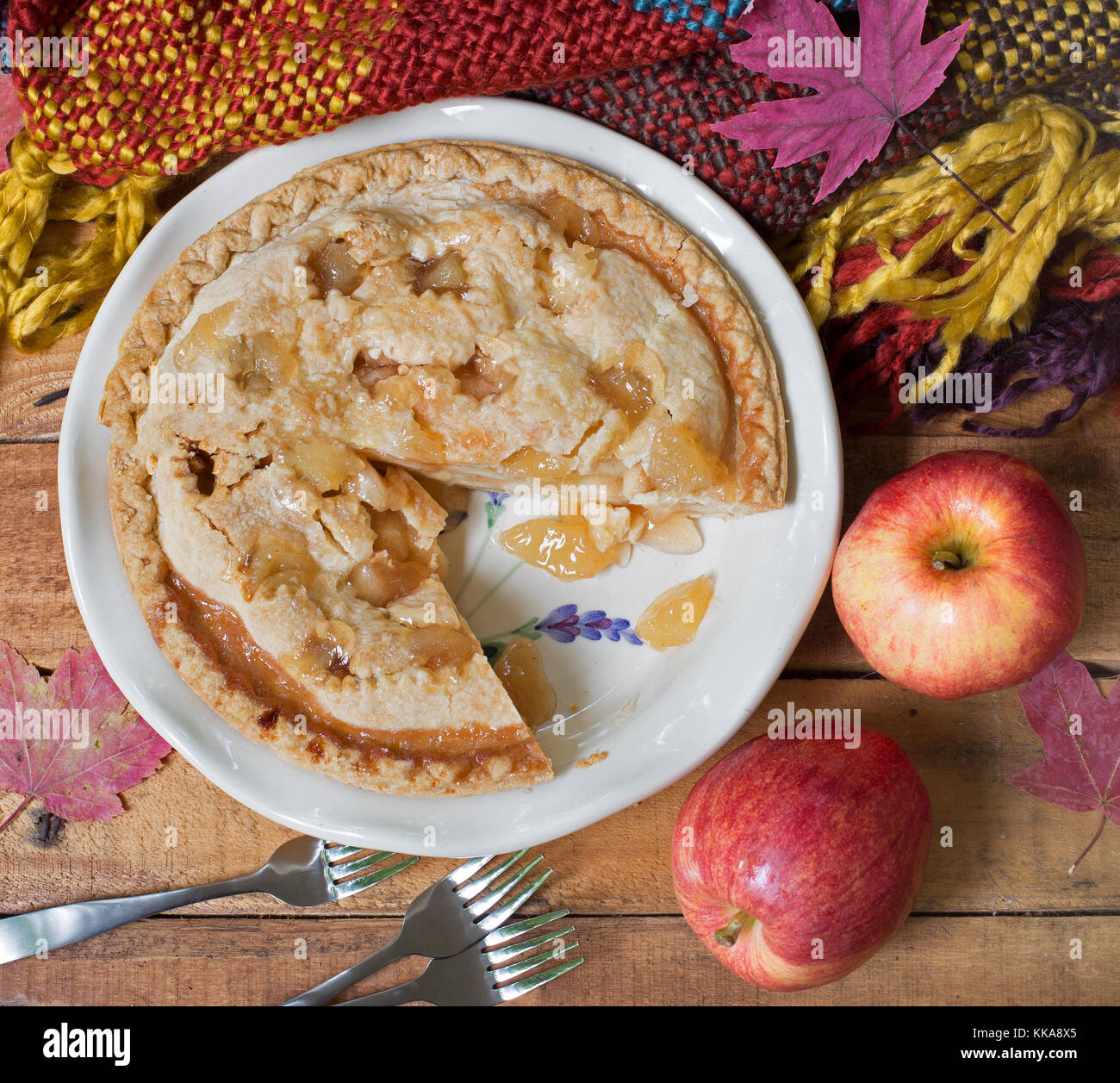 Fresh apple pie on hi-res stock photography and images - Alamy
