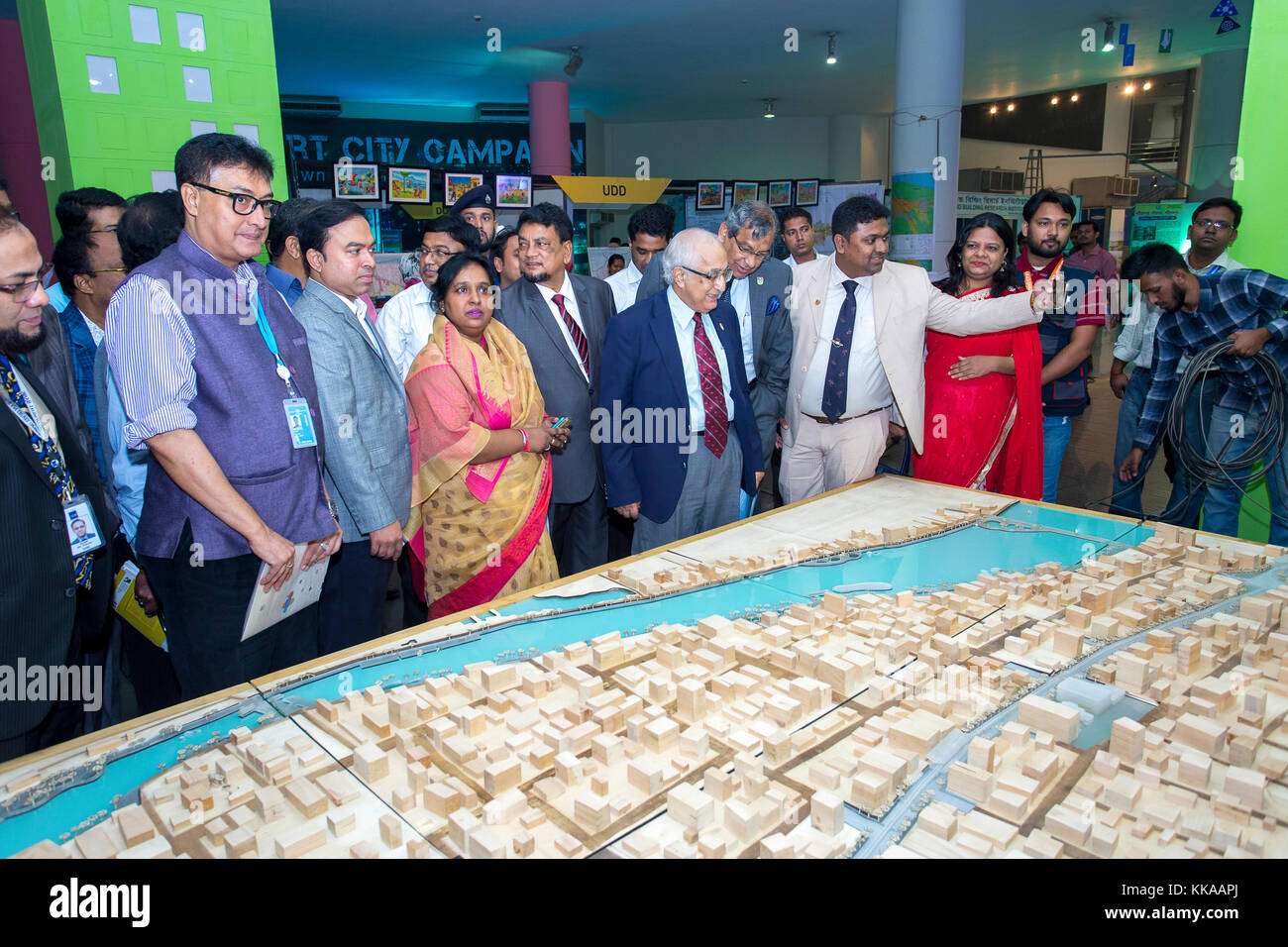 Dhaka, Bangladesh. 29th Nov 2017. Smart City Week 2017 begins on 29 ...