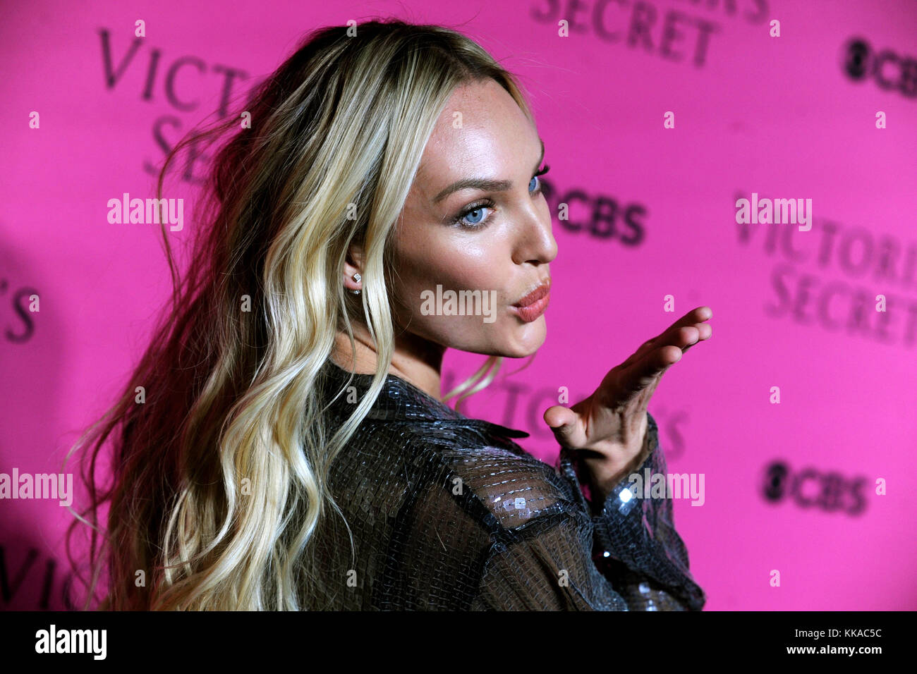 New York, USA. 28th Nov, 2017. Candice Swanepoel attends the 2017 ...
