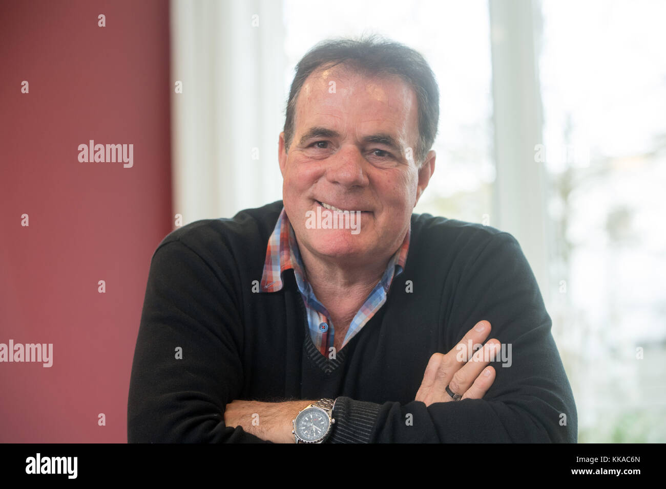 Munich, Germany. 29th Nov, 2017. Singer Heins Simons presents his new ...