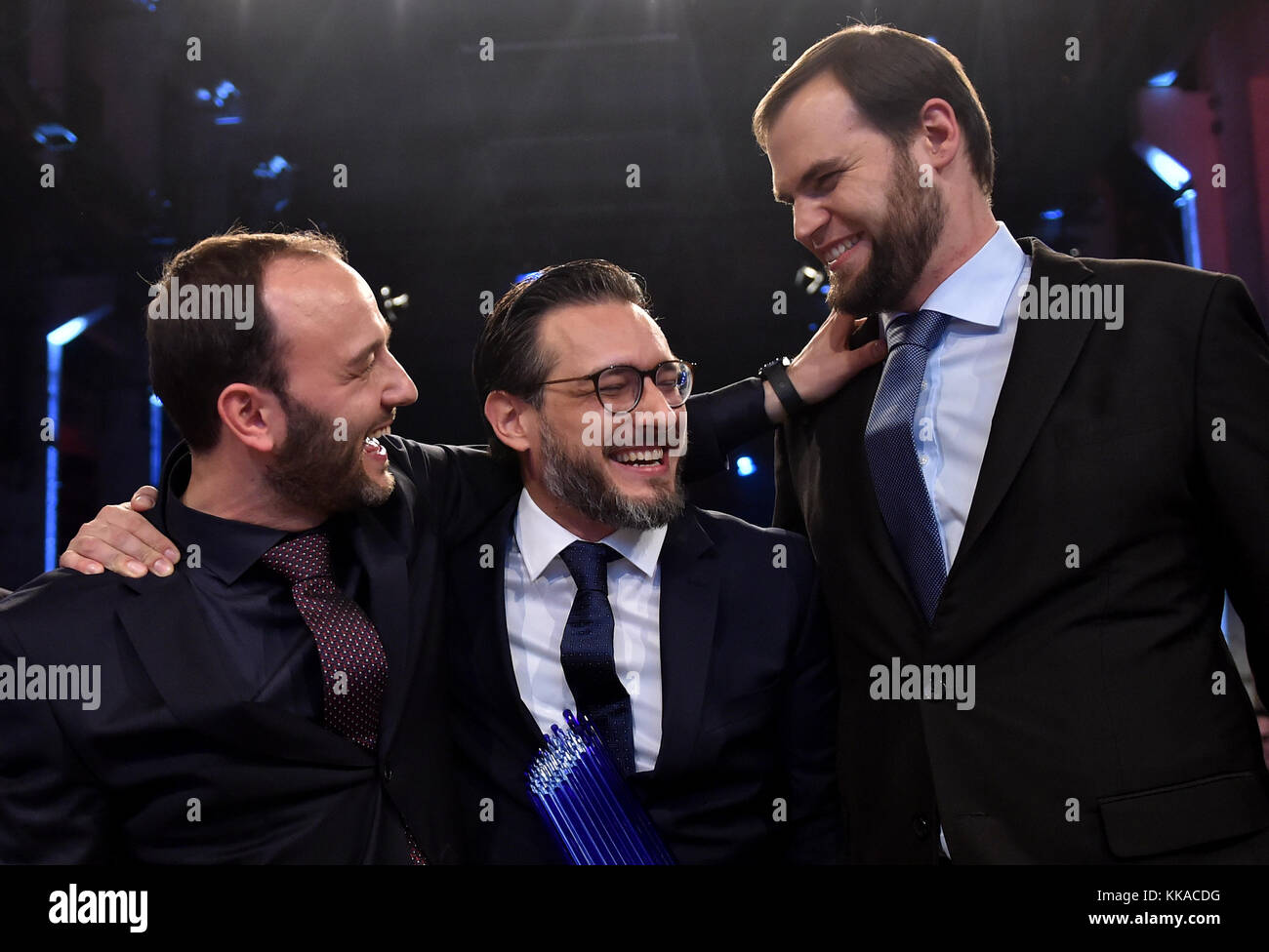 Simon Haddadin (l-r), Sami Haddadin and Sven Parusel of the Leibniz ...