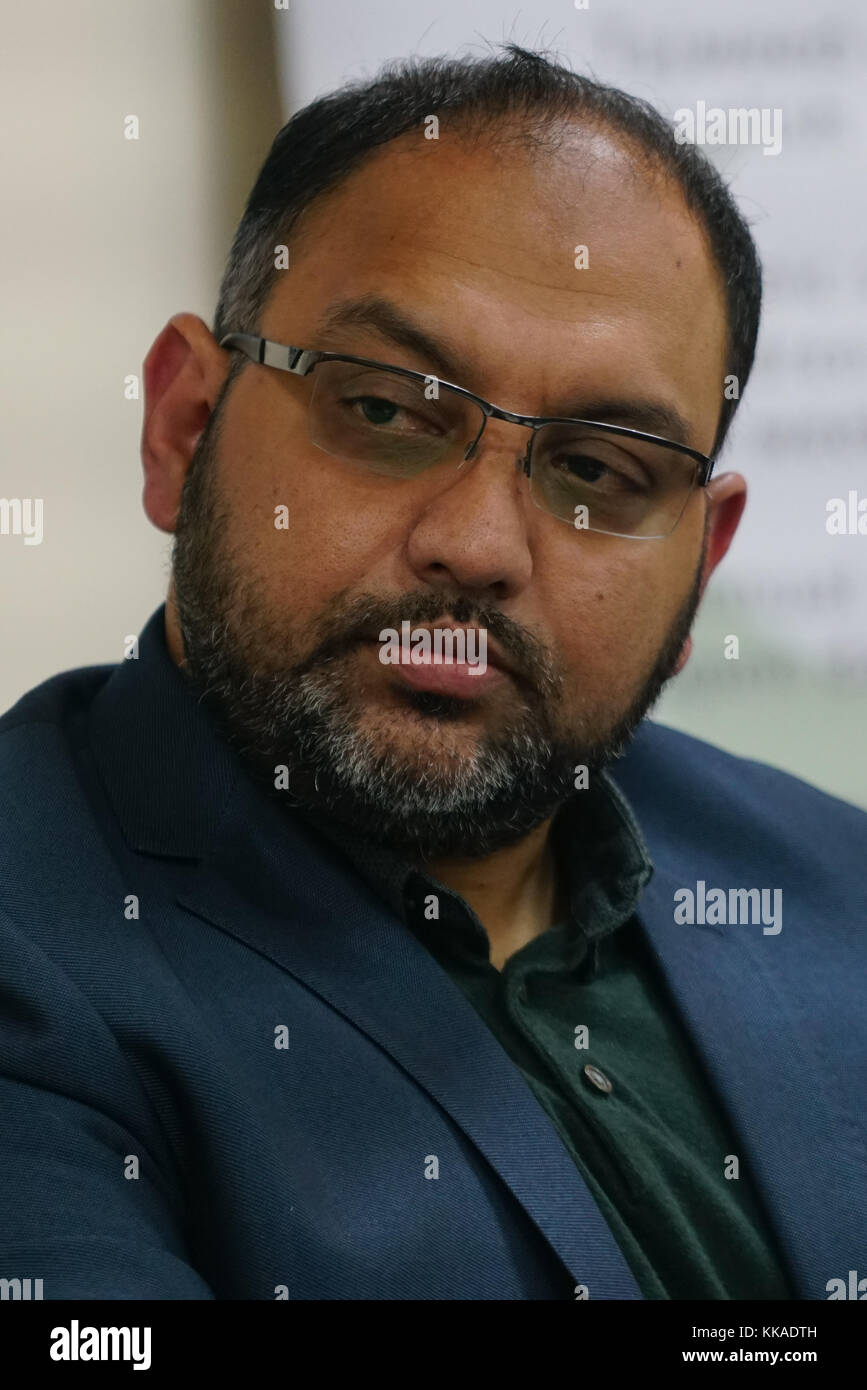 London, England, UK. 29th Nov, 2017. Dr Abdullah Faliq chair the debate ...