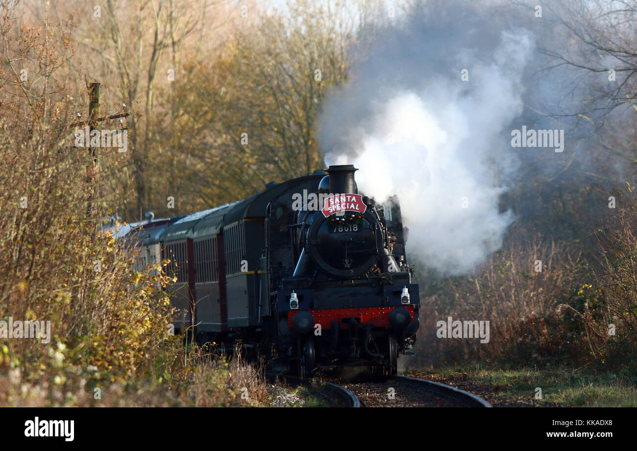 Peterborough, UK. 29th Nov, 2017. The Santa Special steam locomotive ...