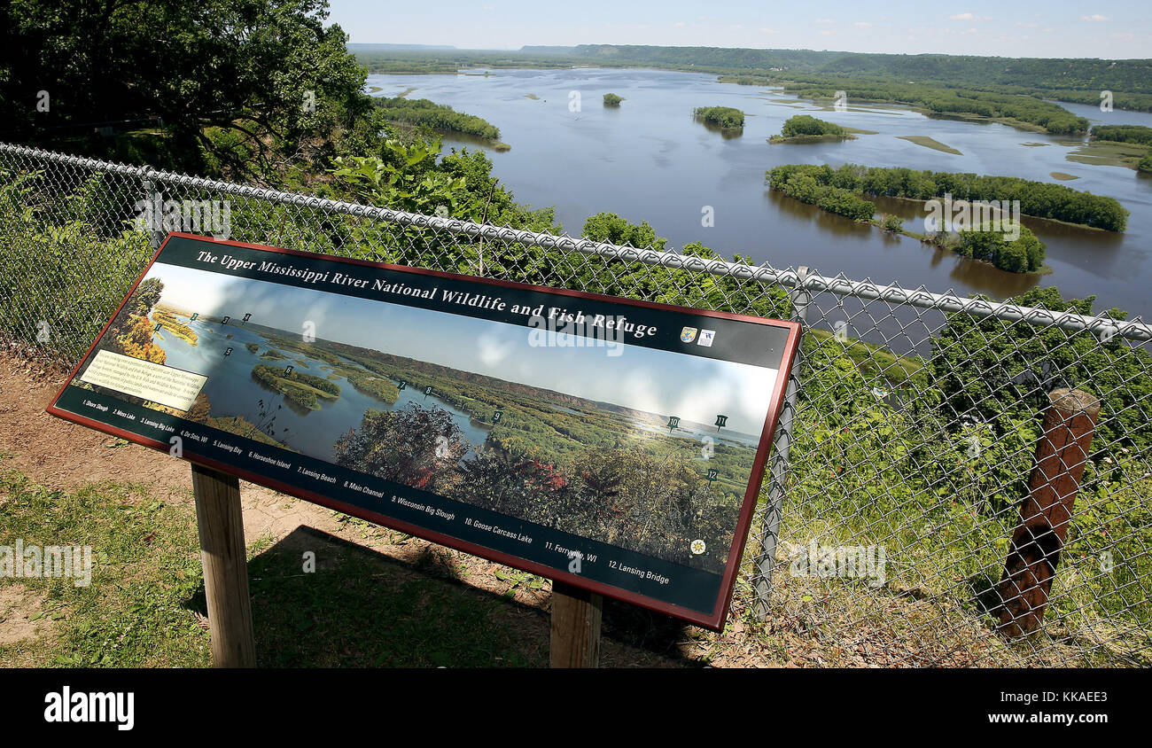Iowa, USA. 6th June, 2017. A panoramic view of more than fifty miles of ...
