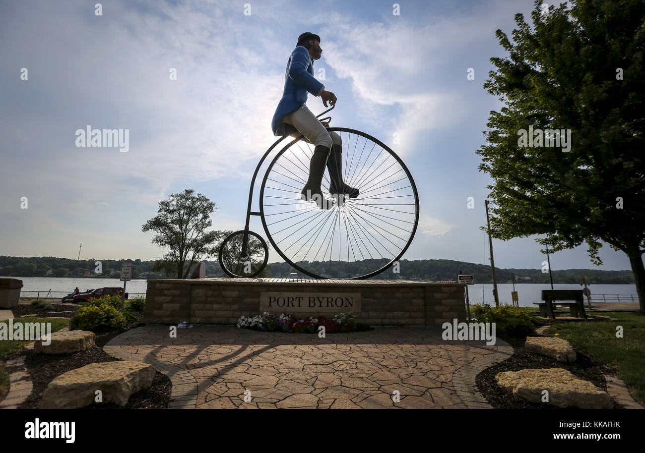 30 foot tall hi-res stock photography and images - Alamy