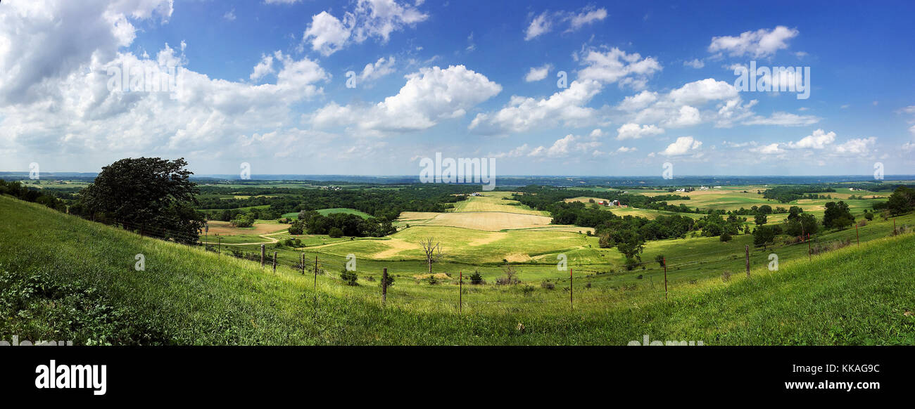 Balltown, Iowa, USA. 13th June, 2017. Looking across rolling farm ...