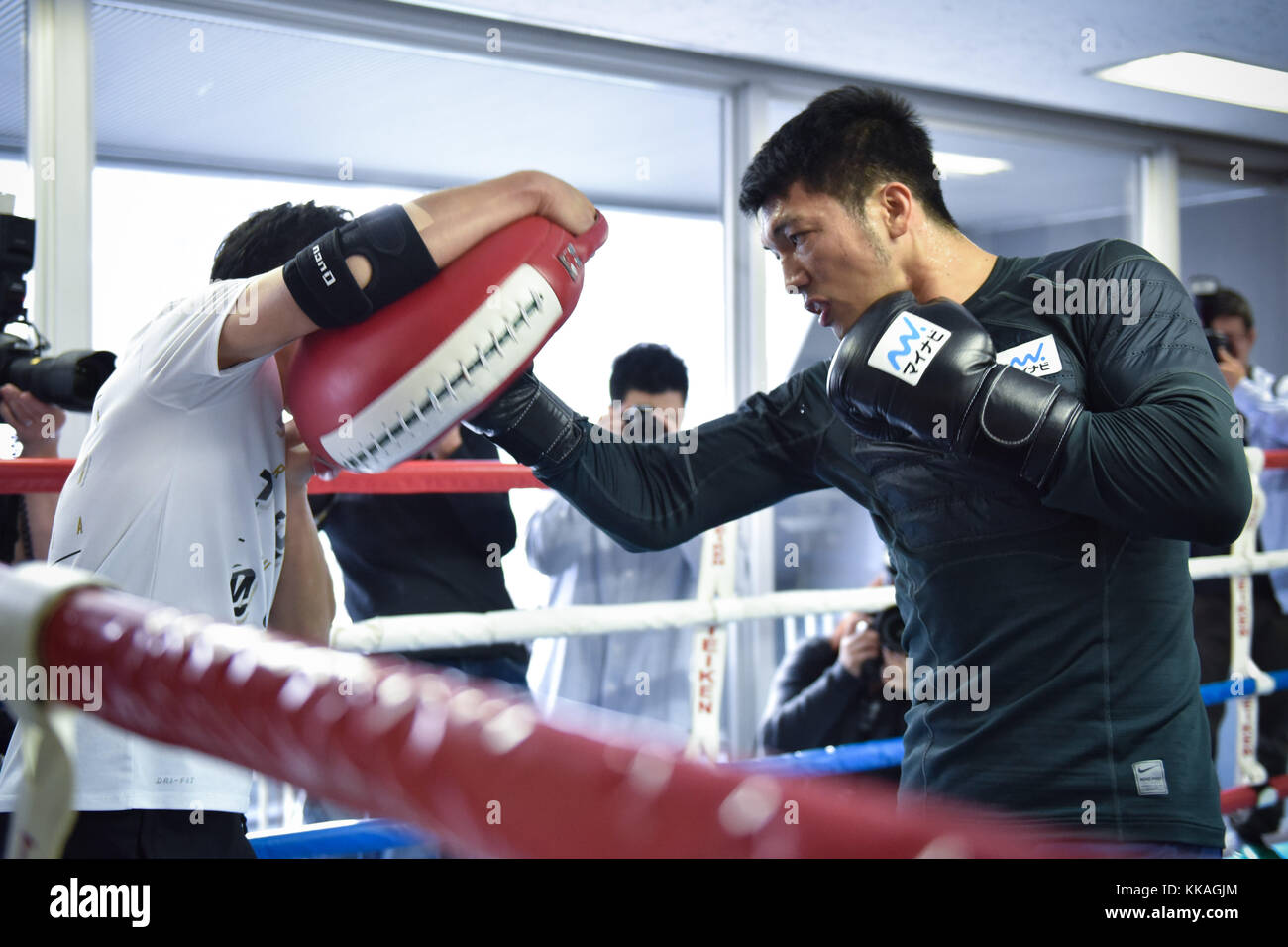 Tokyo, Japan. 28th Nov, 2017. (L-R) Sendai Tanaka, Ryota Murata (JPN ...