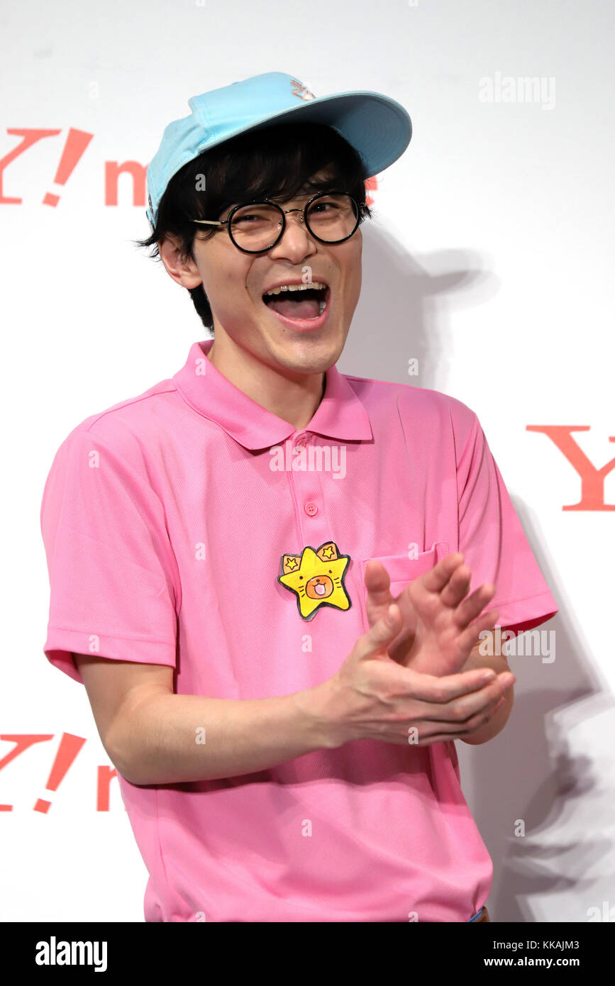 Tokyo, Japan. 30th Nov, 2017. Japanese comedian Super Sansuke of Nyanko ...