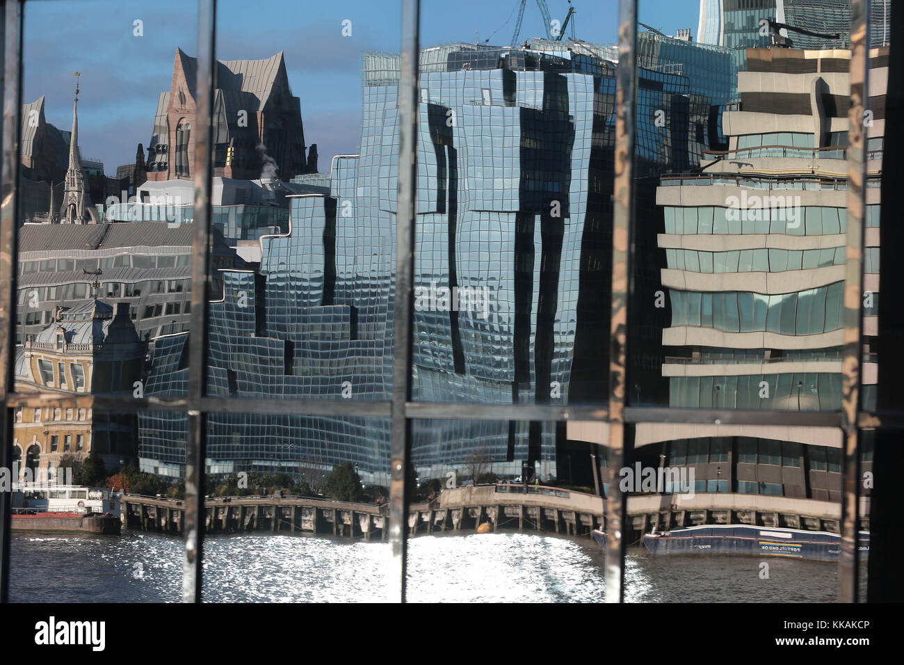 London, UK. 30th November, 2017. Reflections in the windows of No.1 ...