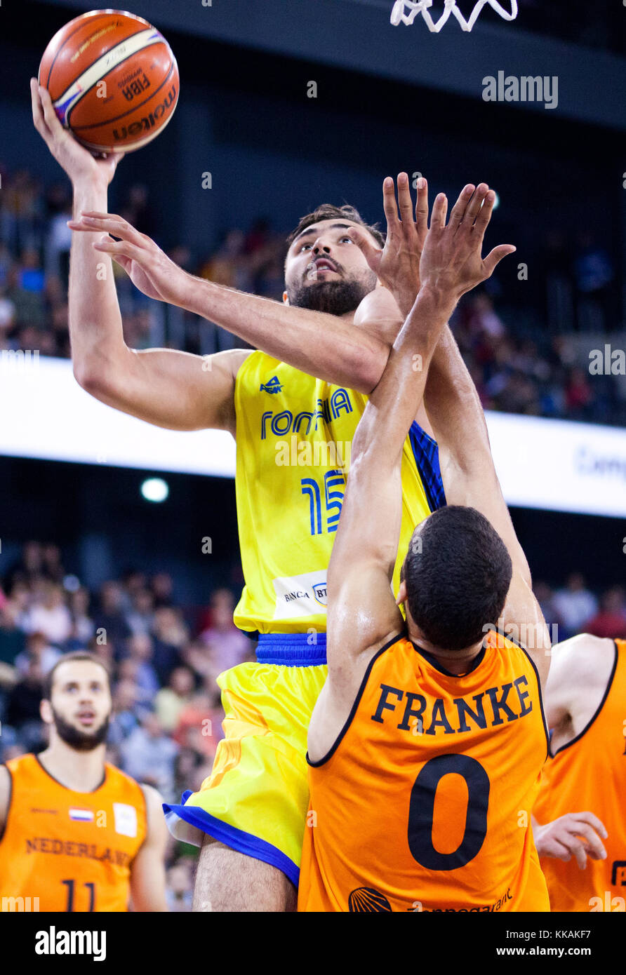 Ion Cate (L) of Romania and Ayrton Franke of Netherlands in action ...