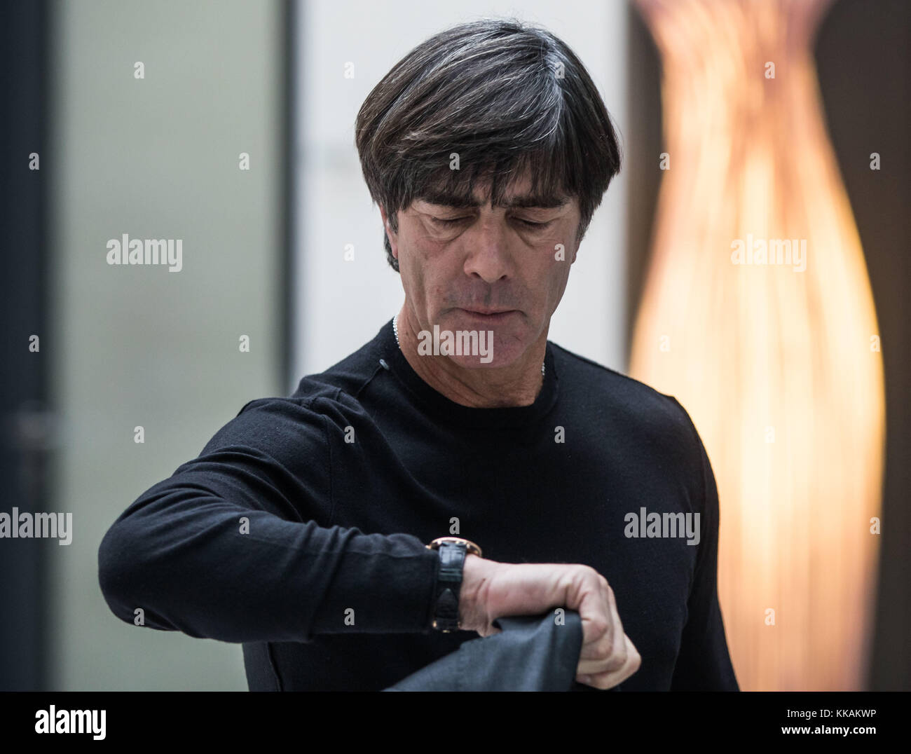 Frankfurt am Main, Germany. 30th Nov, 2017. Frankfurt am Main, Germany ...