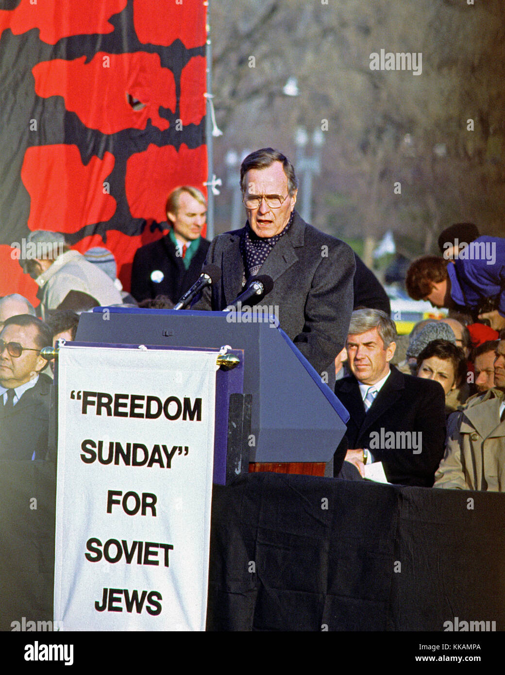 1987 bush hi-res stock photography and images - Alamy