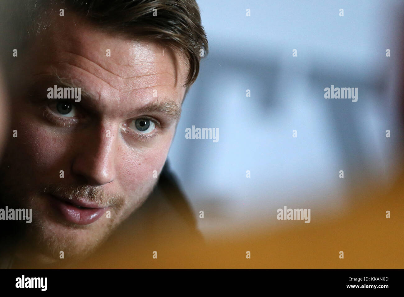 Wales dan biggar press conference vale hotel hi-res stock photography ...