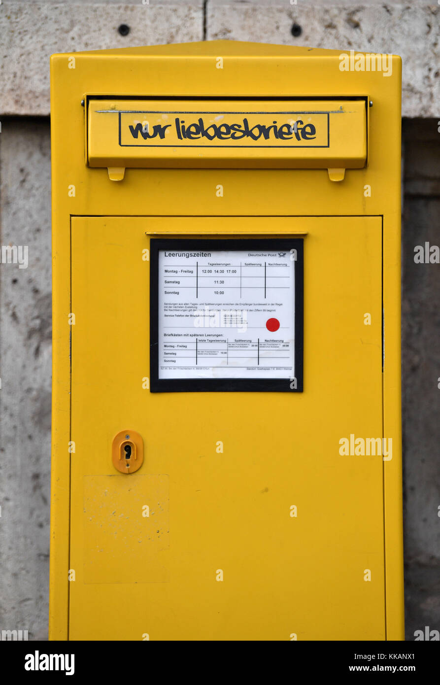 Weimar, Germany. 30th Nov, 2017. 'Nur Liebesbriefe' (lit. 'Love letters ...