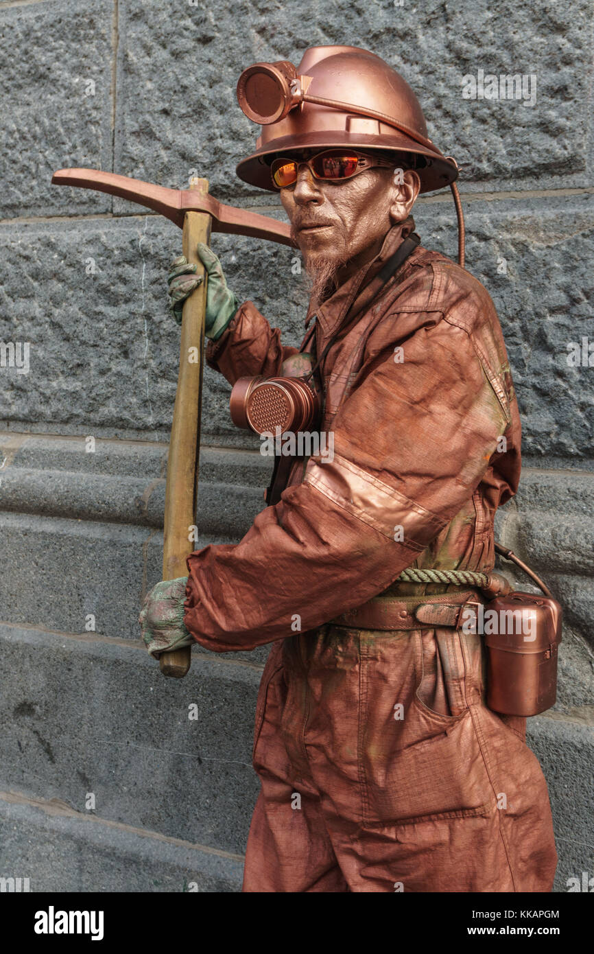 Street performer called Mr Copper, Plaza des Armas, Santiago, Chile ...