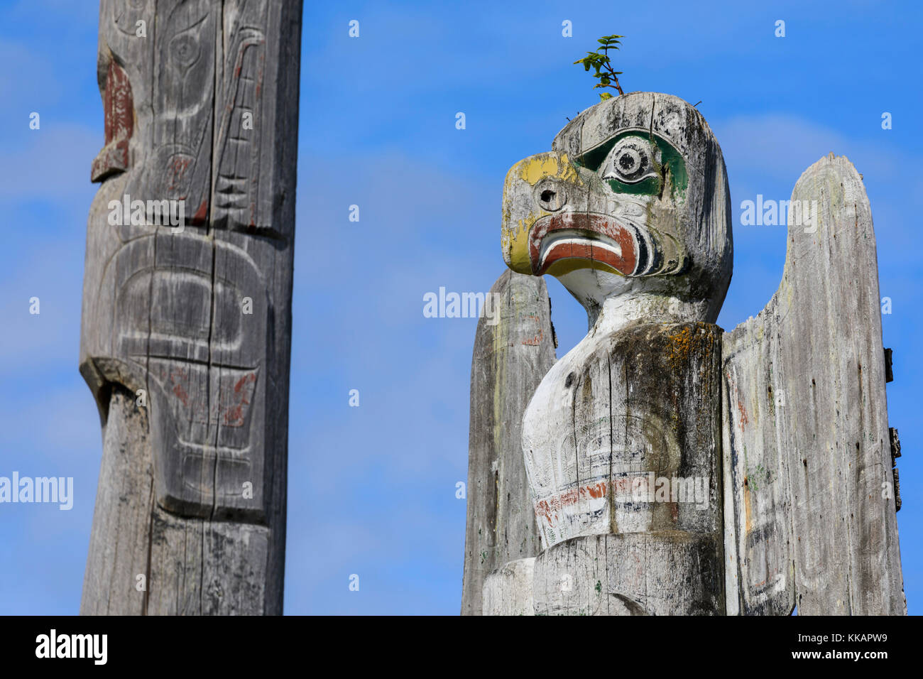 Thunderbird, First Nation Totem Pole, Namgis Burial Grounds, Alert Bay ...
