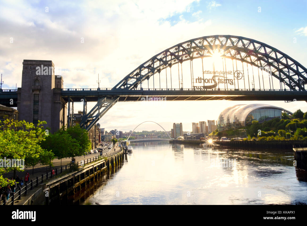 The Tyne Bridge and Sage Gateshead Arts Centre, Gateshead, Newcastle ...