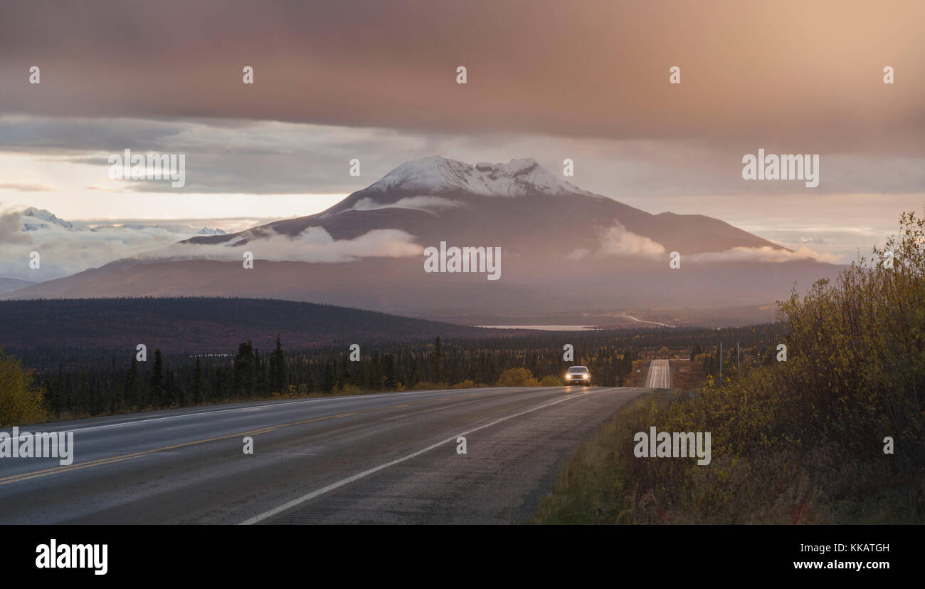 Road trip among Glacier Mountains along Alaska Highway 1, Alaska ...