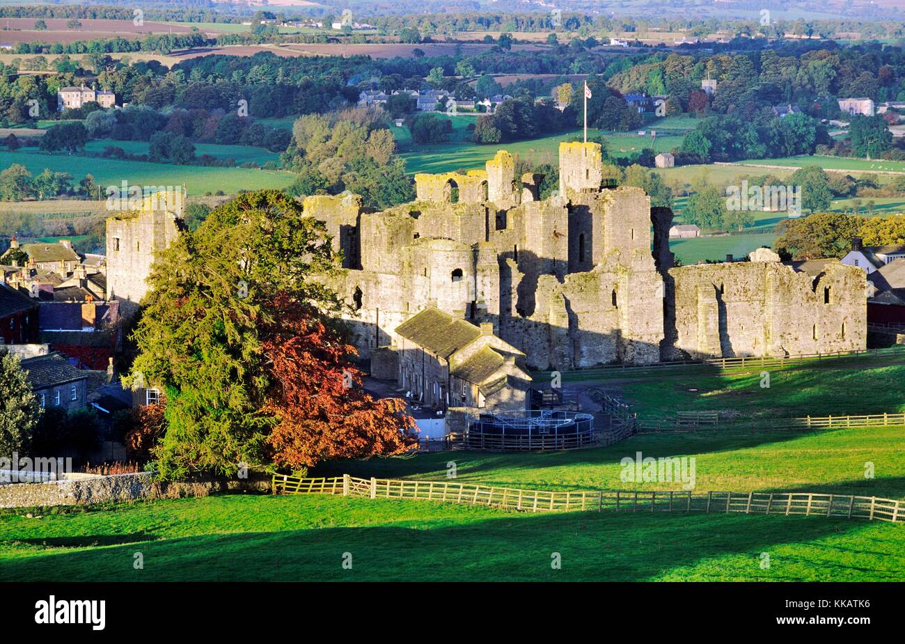 Medieval Norman Middleham Castle in Wensleydale, North Yorkshire, dates ...