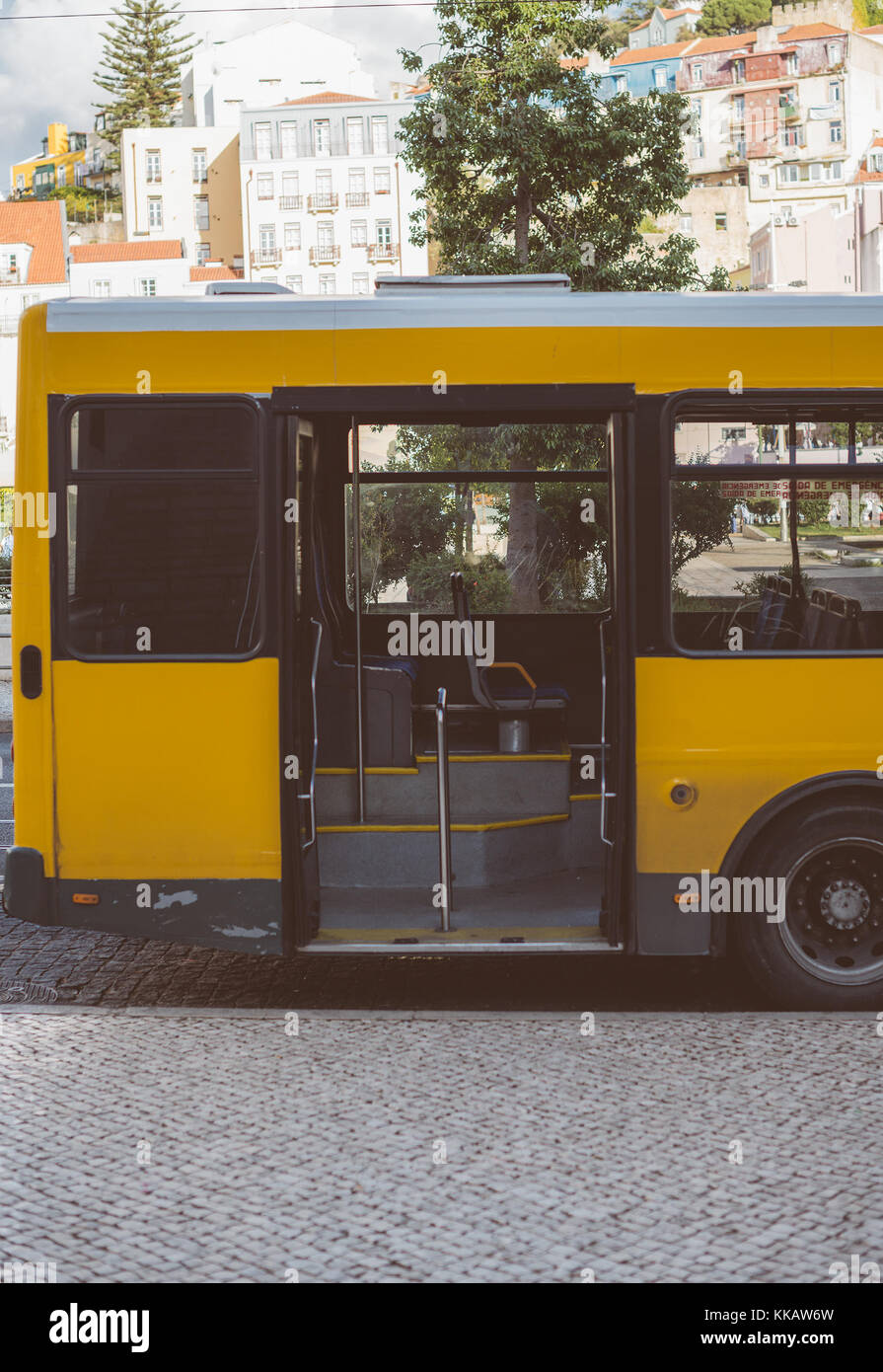 Bus waiting for passengers at the bus stop Stock Photo - Alamy
