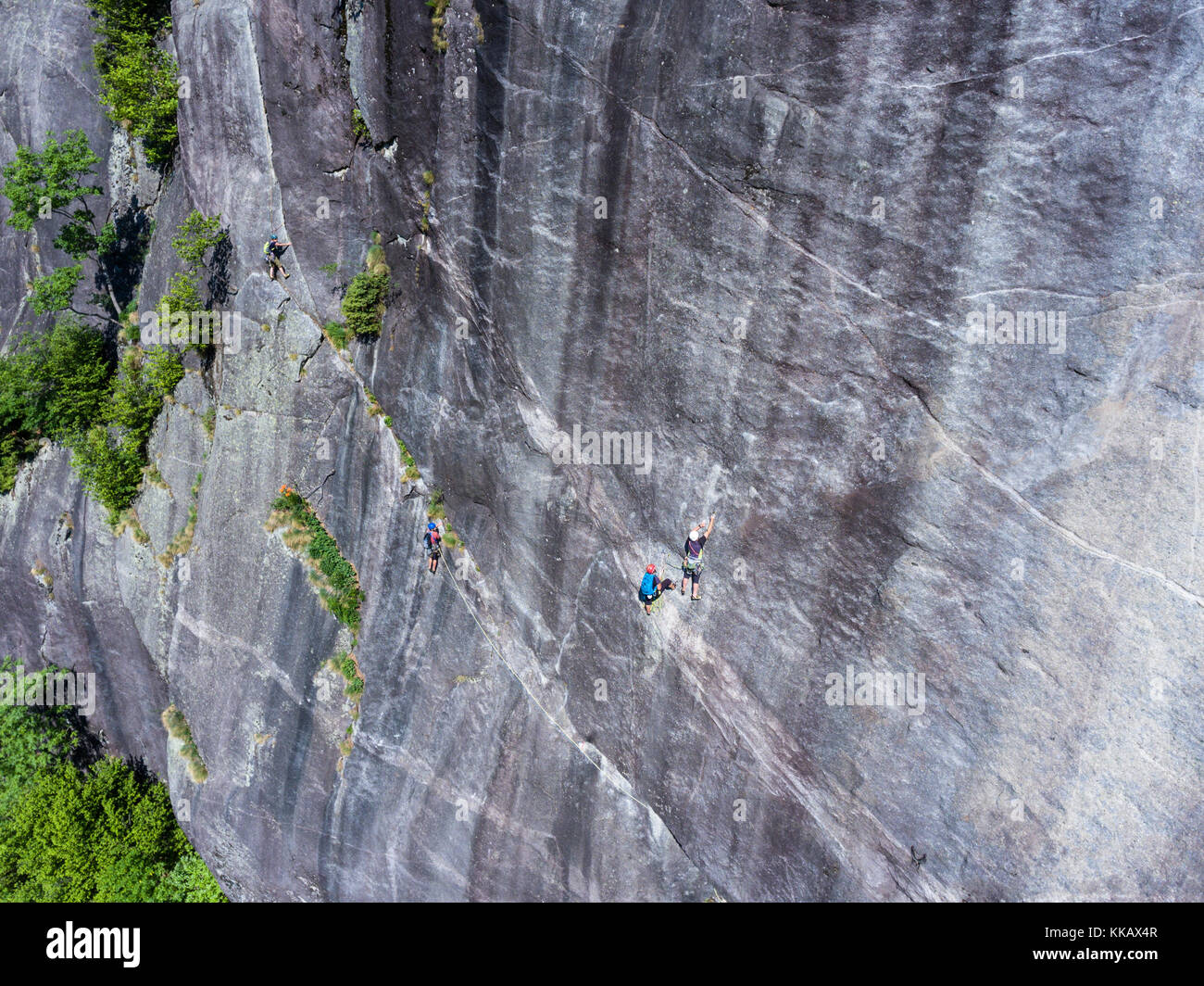 Rock climbing - Climber in Val di Mello - Valtellina Stock Photo - Alamy