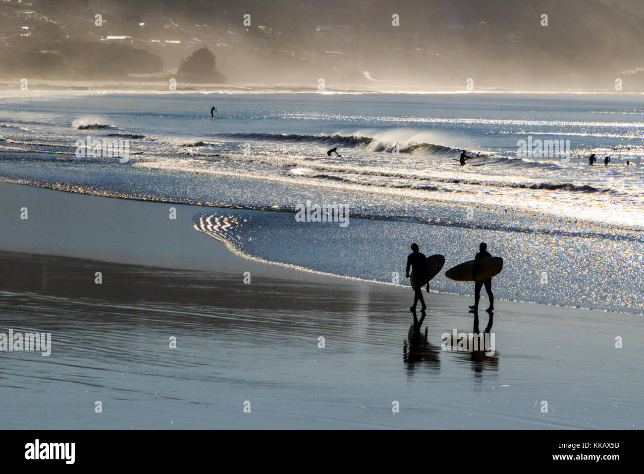 Australia, Great Ocean Road, Lorne, Victoria, surfers Stock Photo - Alamy