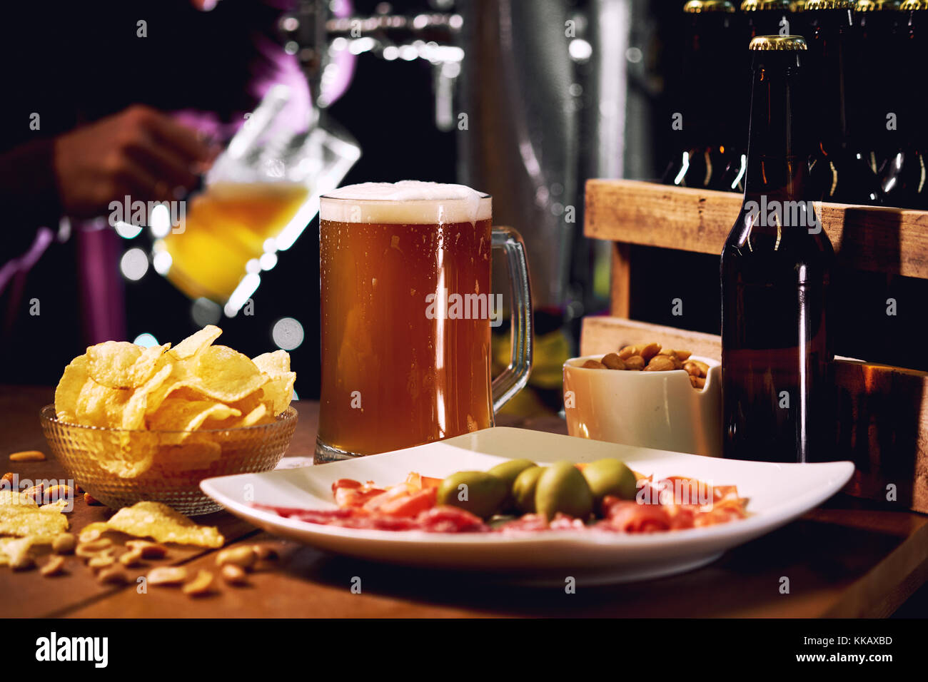 Beer party hi-res stock photography and images - Alamy