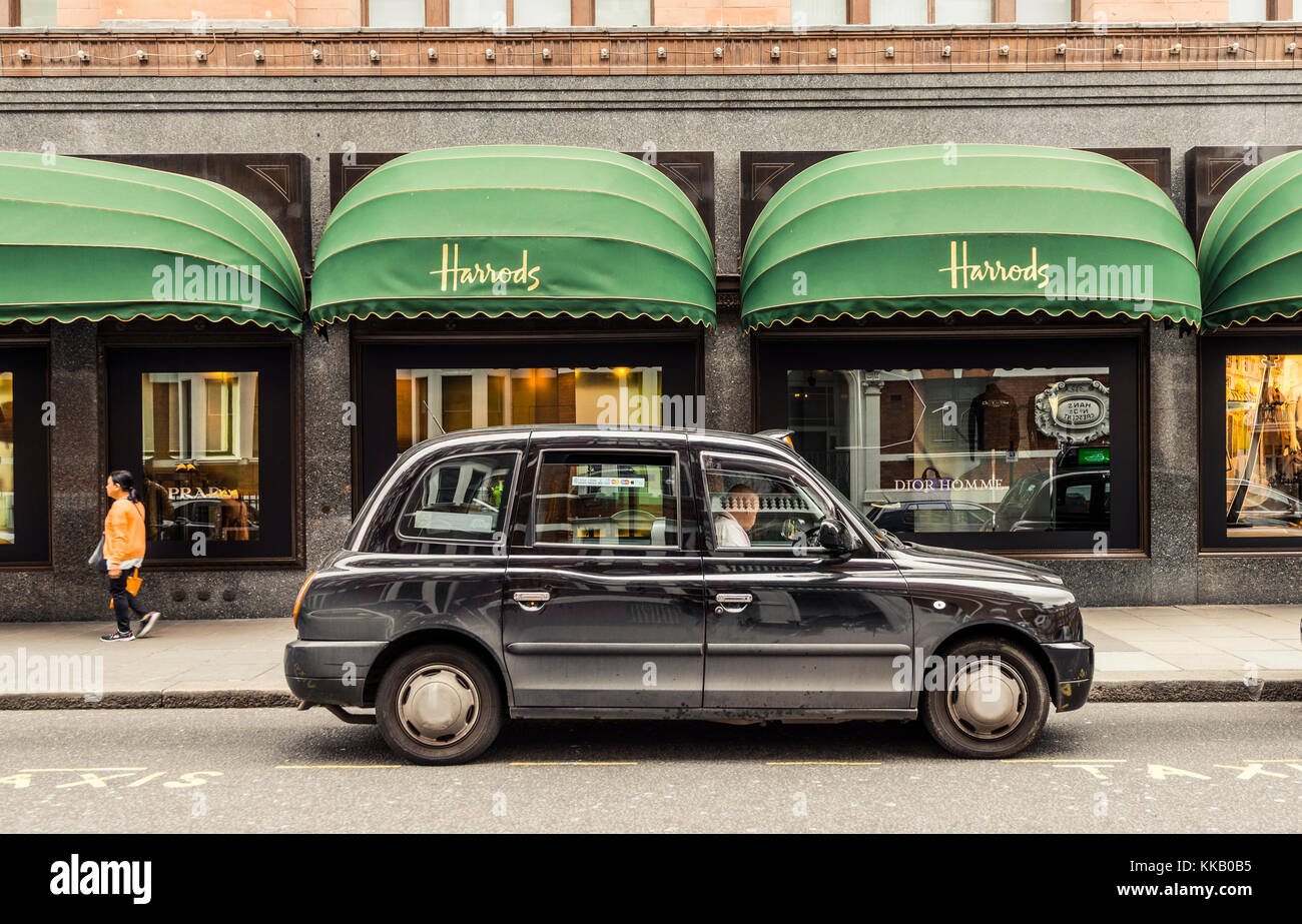 English Taxi, Harrods shopping mall, London, England, Great Britain ...
