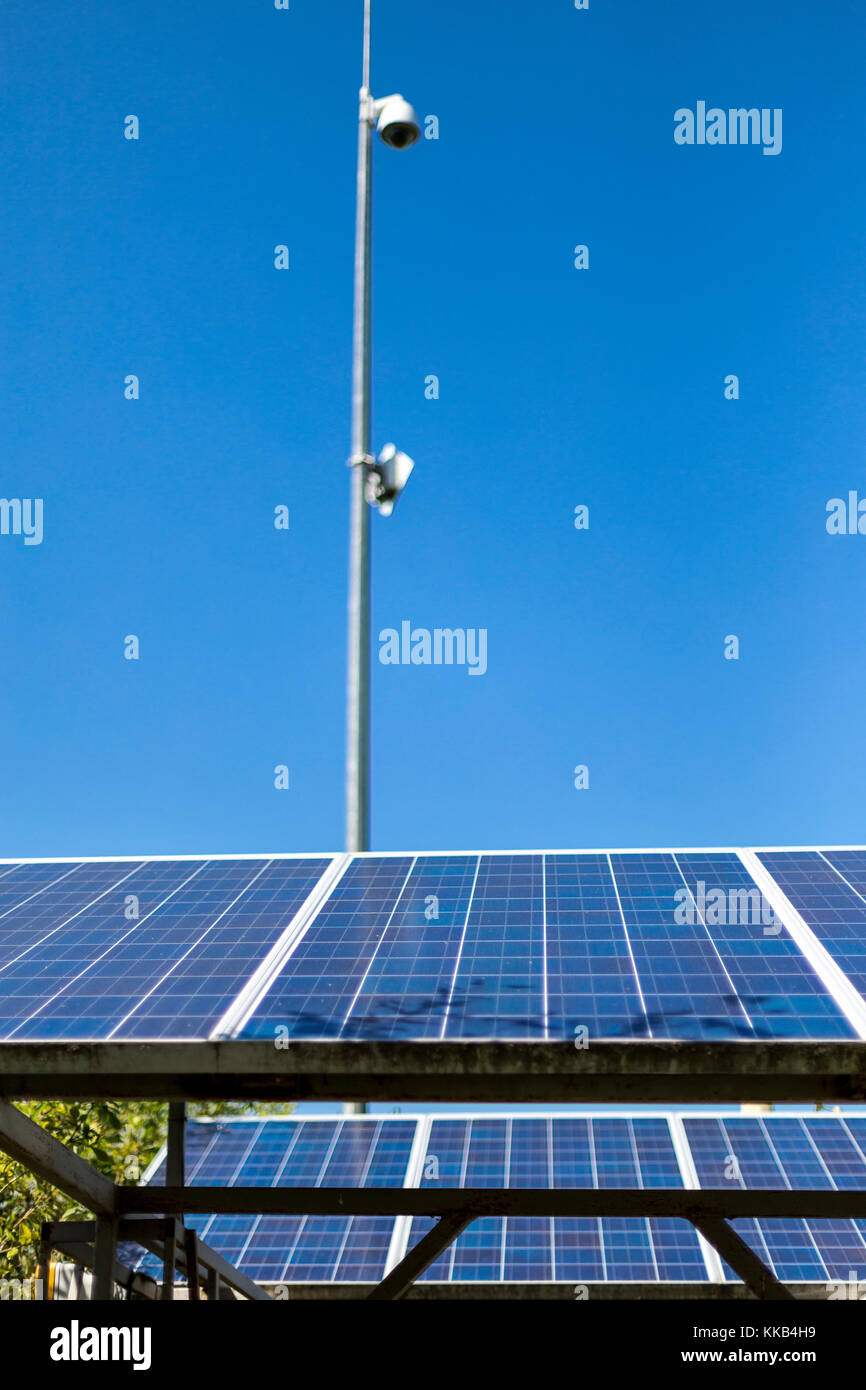 Solar video hi-res stock photography and images - Alamy