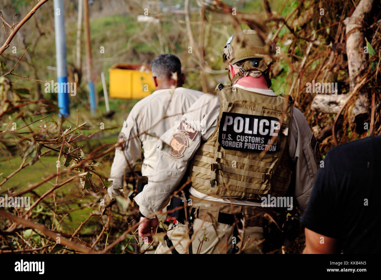 U.S. Customs and Border Protection agents help evacuate Puerto Rican ...