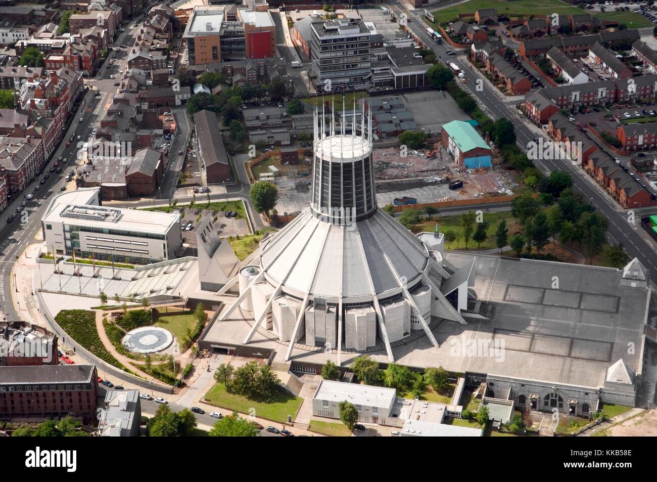 Liverpool cathedral 20th century hi-res stock photography and images ...