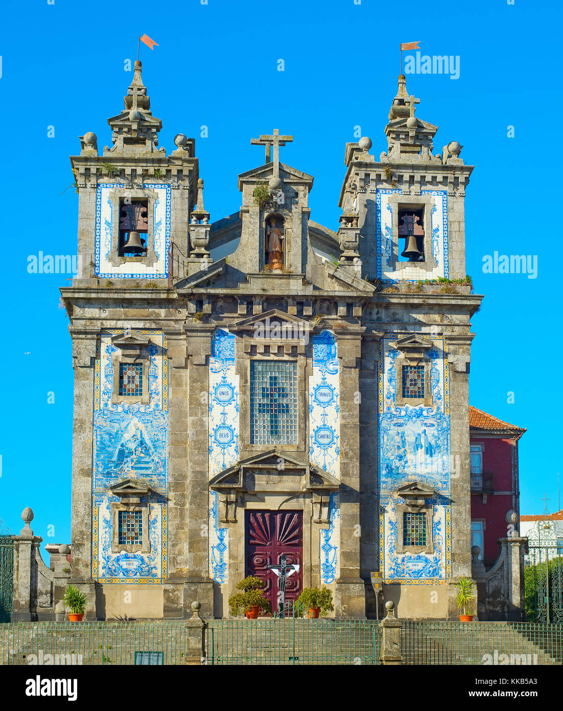 17th century portuguese architecture hi-res stock photography and ...