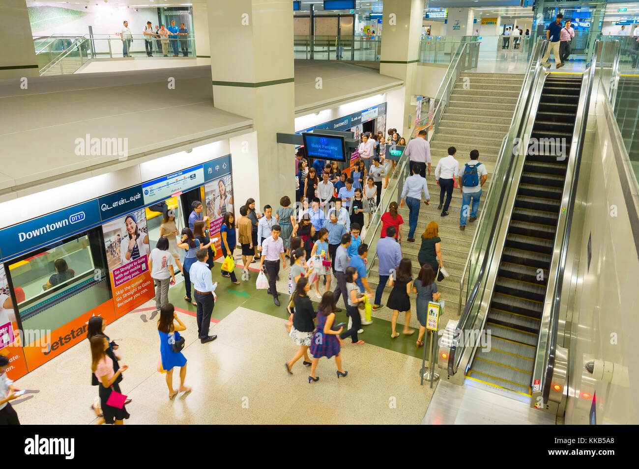 Metro station singapore hi-res stock photography and images - Alamy
