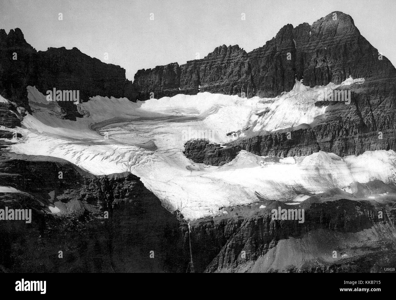 A view of Shepard Glacier at a time when it filled the cirque created ...