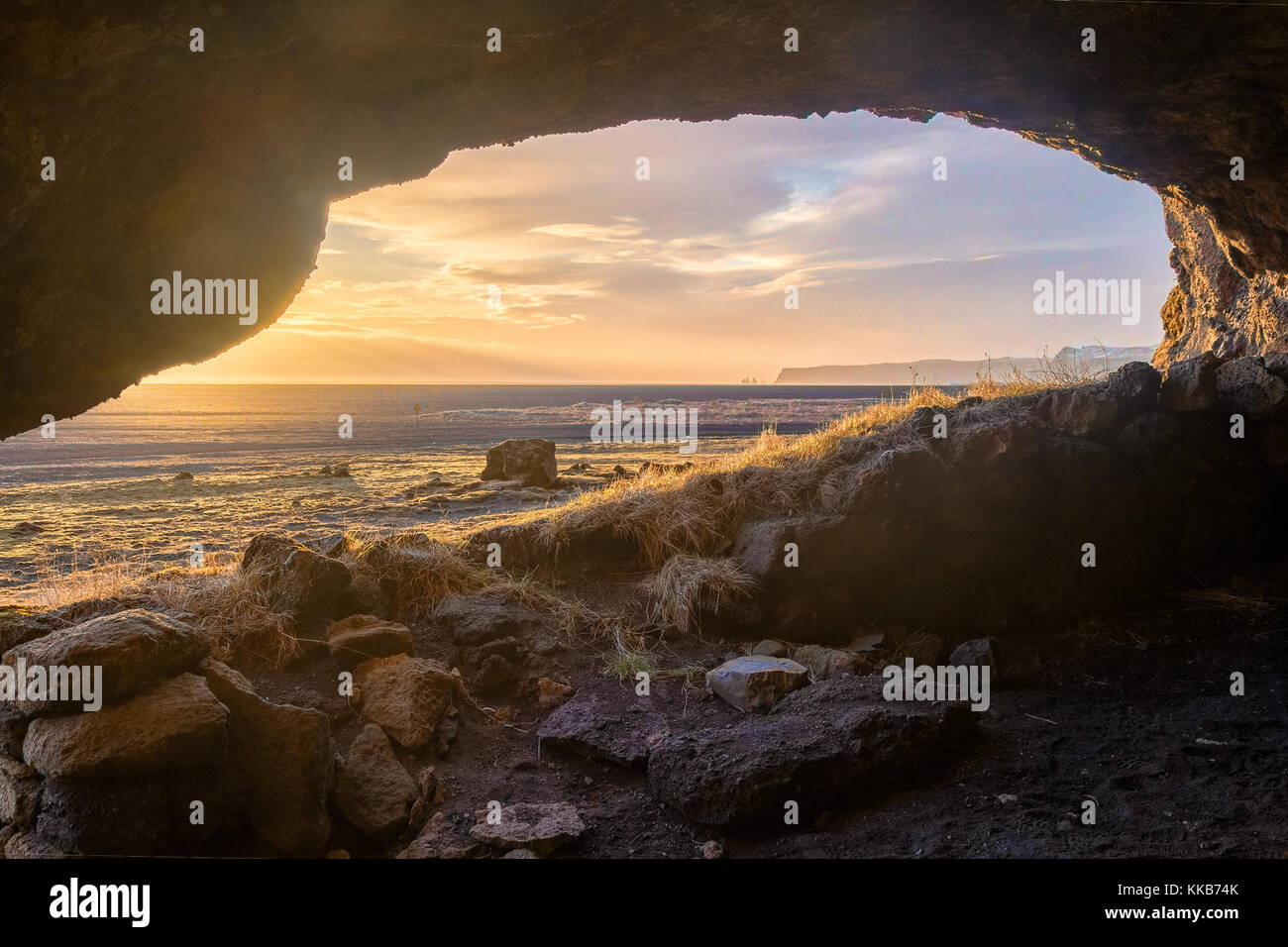 Inside cave looking out hi-res stock photography and images - Alamy