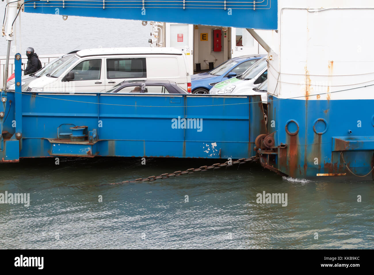 Torpoint Ferry is a chain ferry which travels from Torpoint across the ...