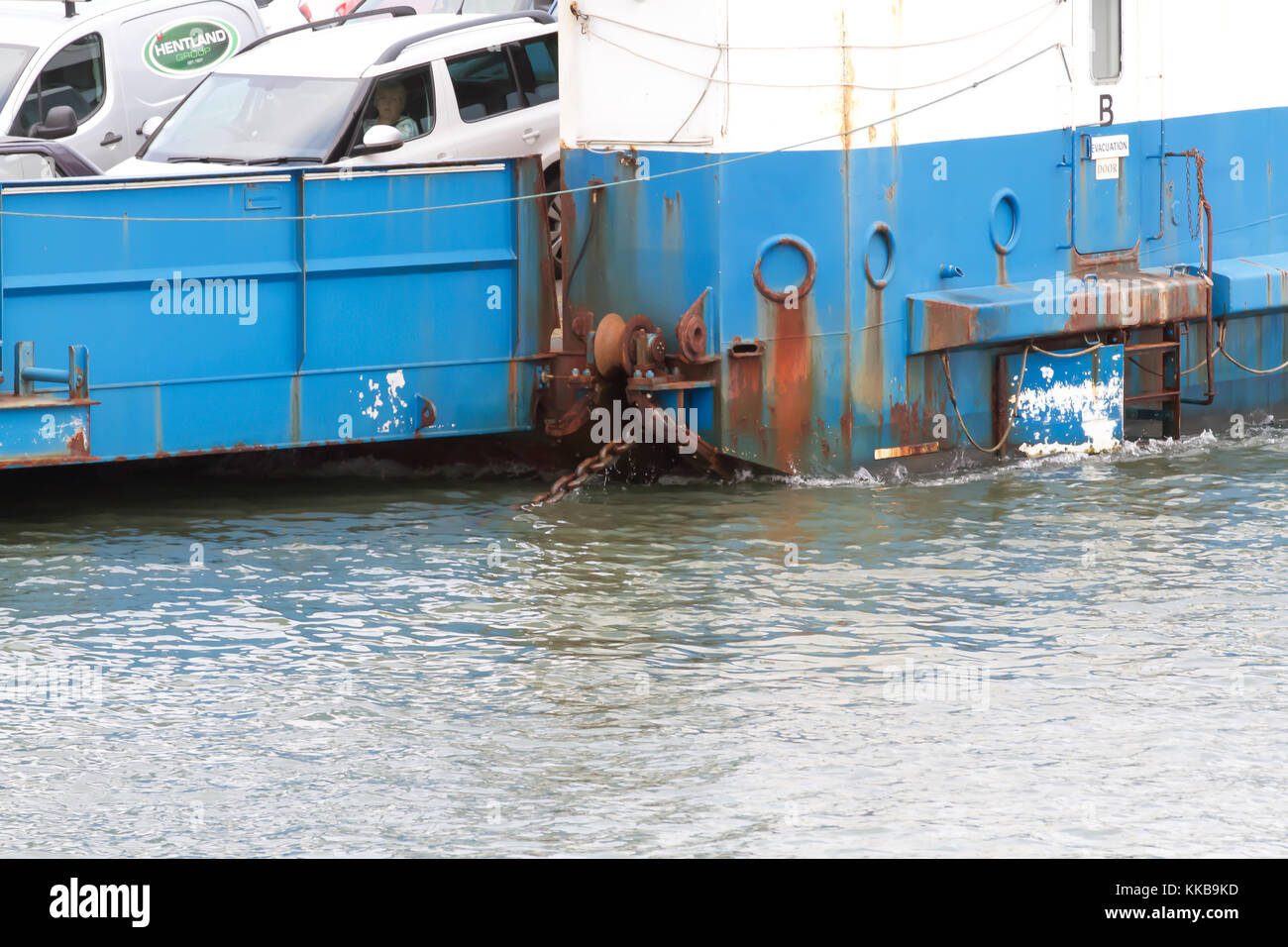 Torpoint Ferry is a chain ferry which travels from Torpoint across the ...