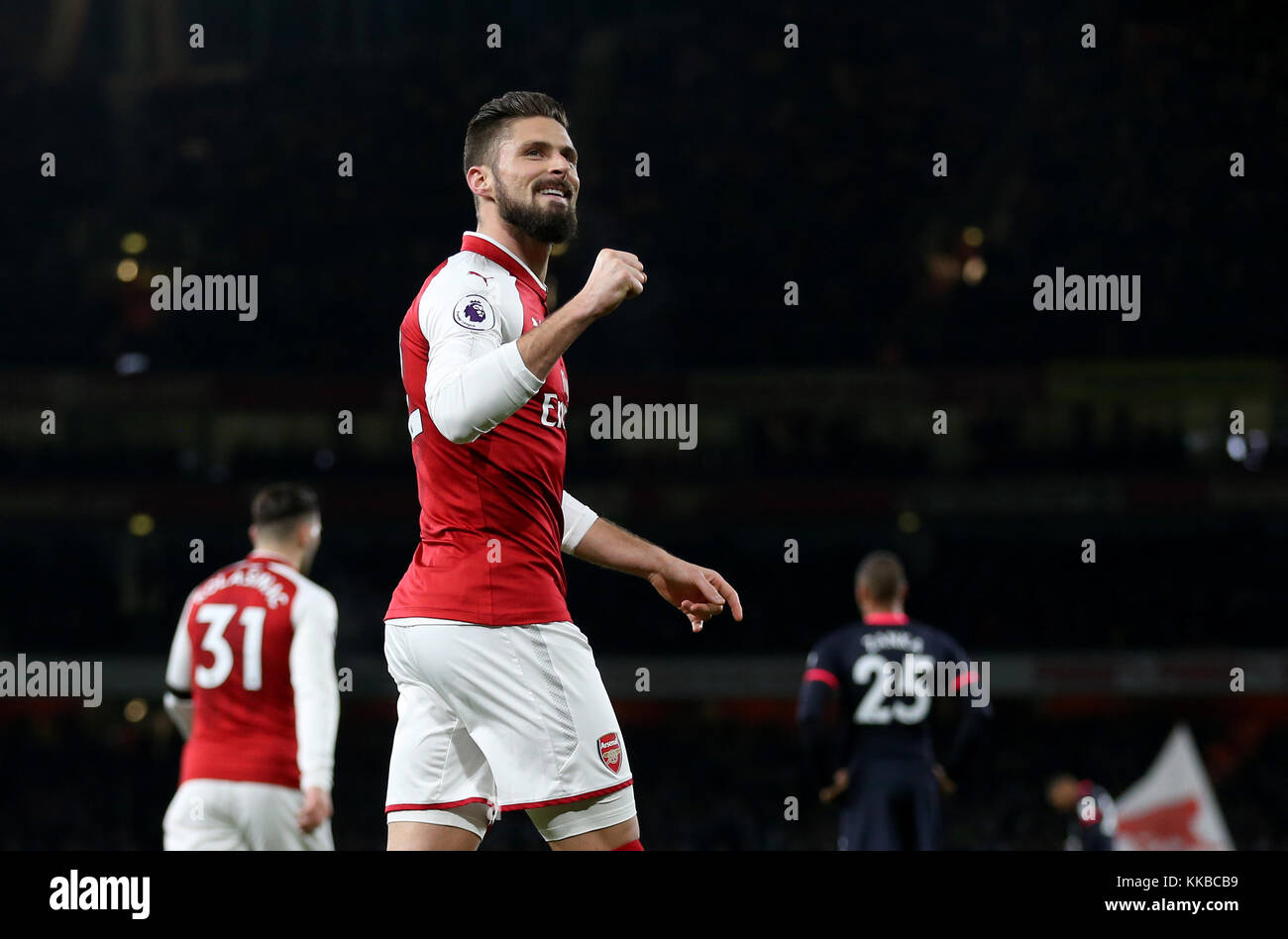 Arsenal's Olivier Giroud celebrates scoring his side's fifth goal of ...