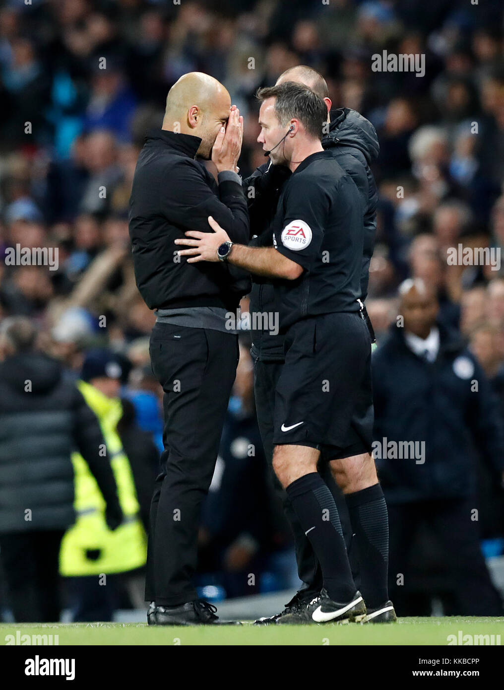 Referee paul tierney after hi-res stock photography and images - Alamy