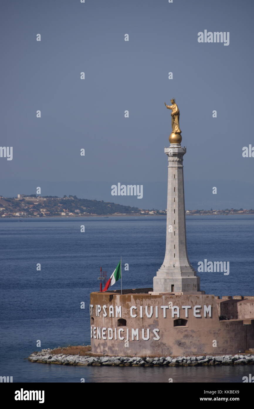 Statue of "Our Lady of the Letter" harbour, Messina, Sicily Stock Photo ...