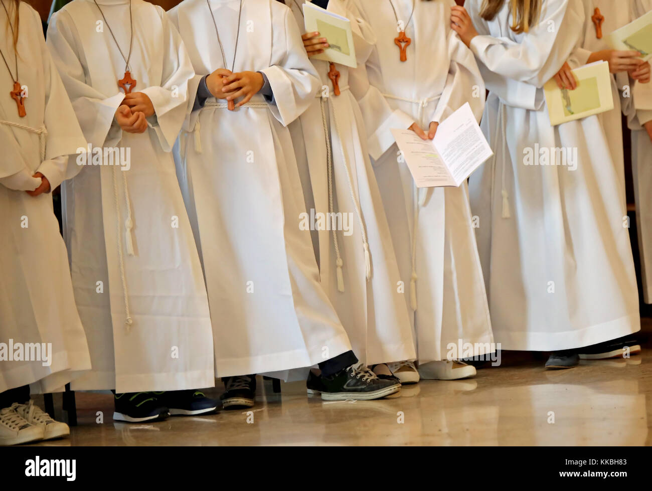 Children first communion mass hi-res stock photography and images - Alamy