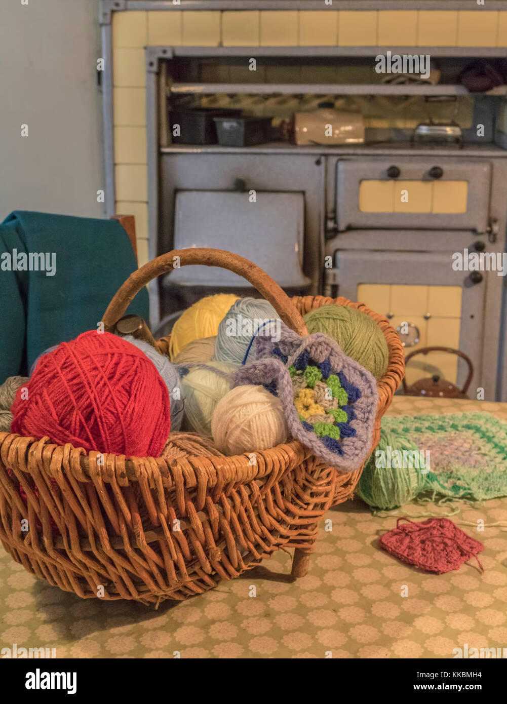 Farmhouse kitchen aga hi-res stock photography and images - Alamy
