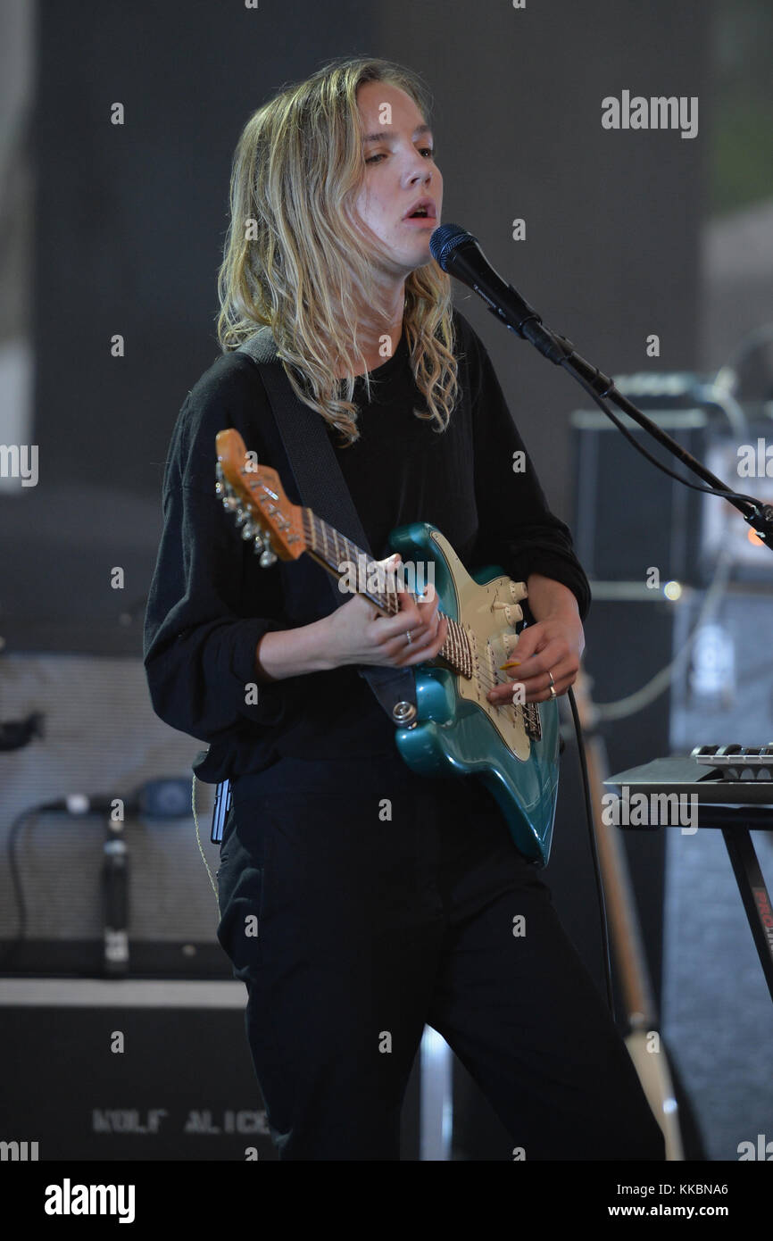 Amber Bain High Resolution Stock Photography and Images - Alamy