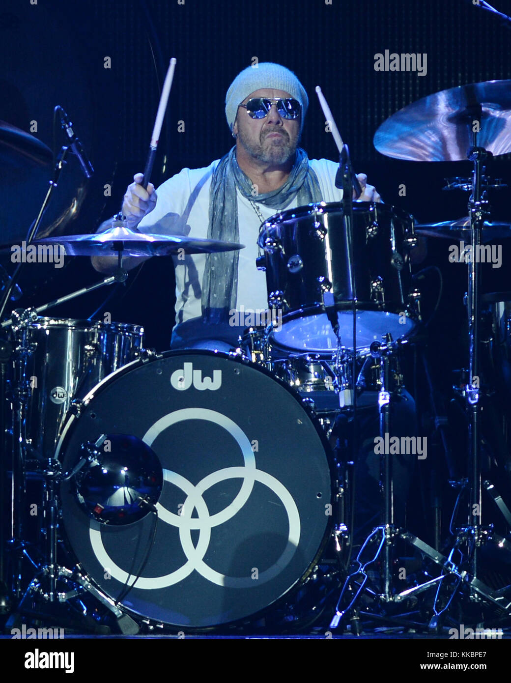 Jason bonham drums hi-res stock photography and images - Alamy