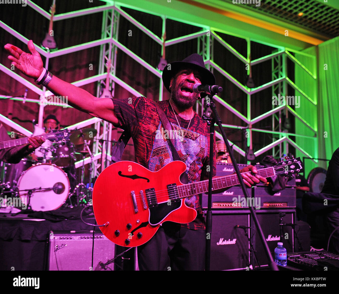 HOLLYWOOD FL - FEBRUARY 06: Howard E. Scott and Lee Oskar of The ...