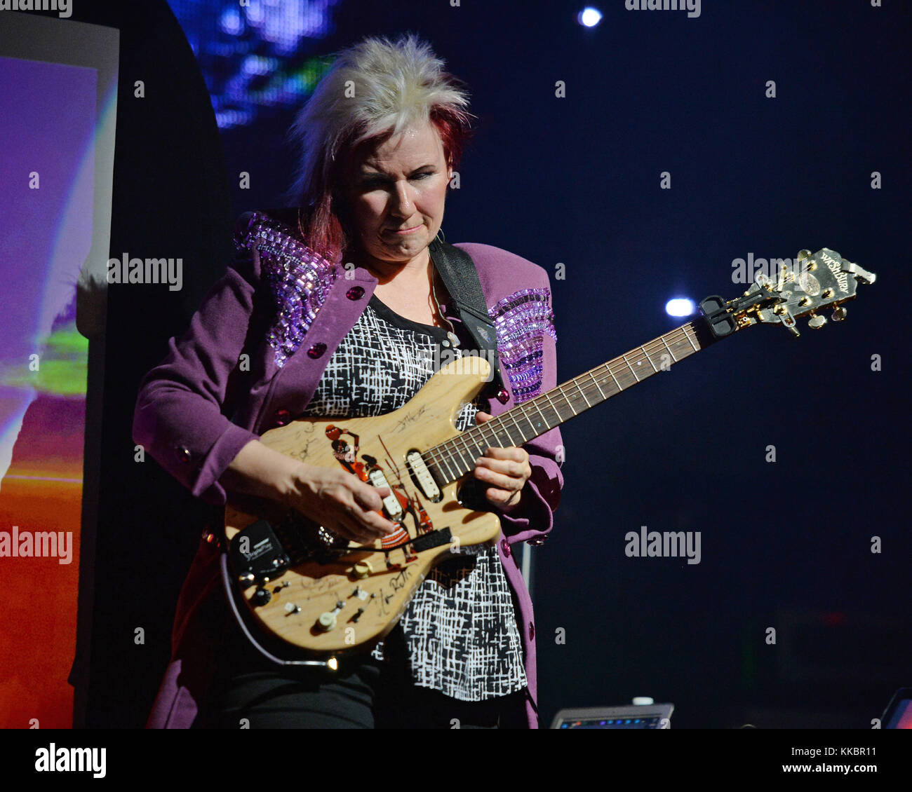 Jennifer batten hi-res stock photography and images - Alamy