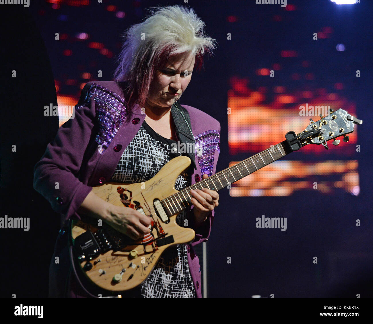 Jennifer batten hi-res stock photography and images - Alamy